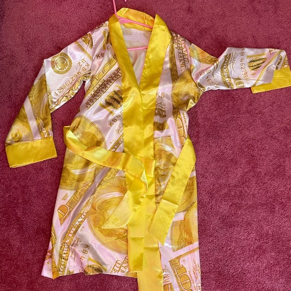 Intimates & Sleepwear | New Money Robe | Poshmark